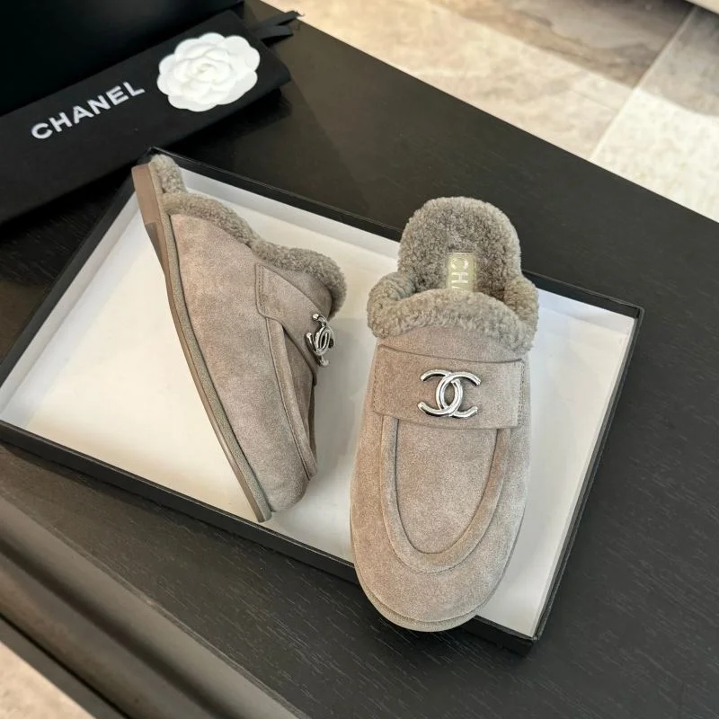 1:1 copy Chanel Slippers
