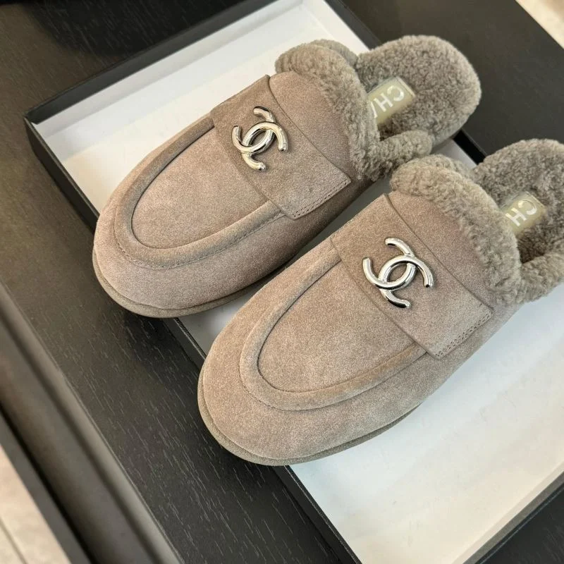 1:1 copy Chanel Slippers
