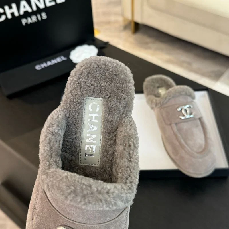 1:1 copy Chanel Slippers