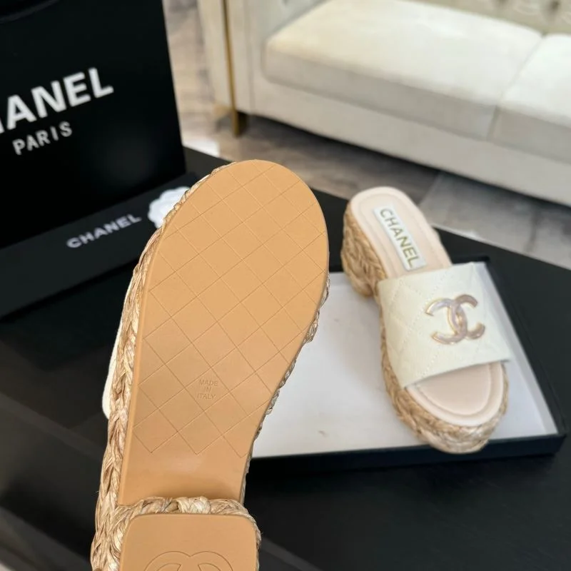 Accurate model Chanel Slippers