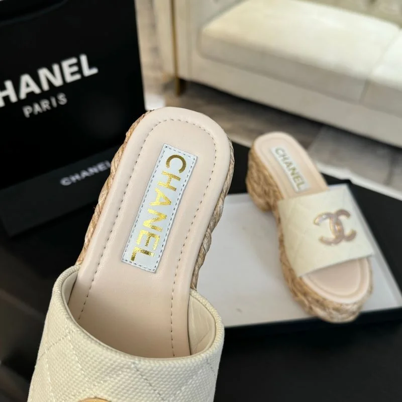 Accurate model Chanel Slippers