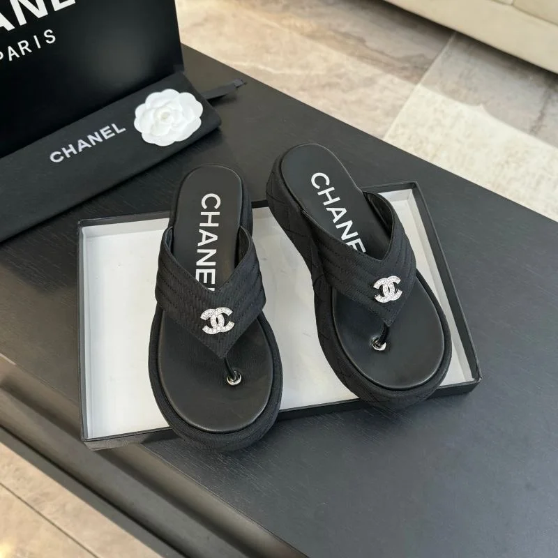 1:1 copy Chanel Slippers