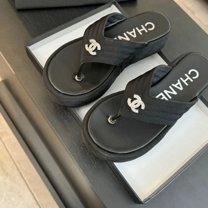 1:1 copy Chanel Slippers
