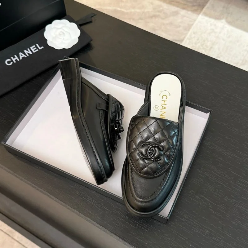 Low-cost Chanel Slippers