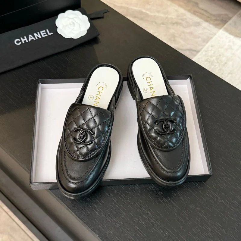 Low-cost Chanel Slippers