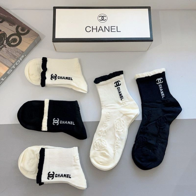 1:1 copy Chanel Socks
