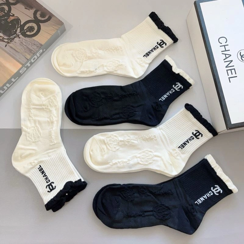 1:1 copy Chanel Socks