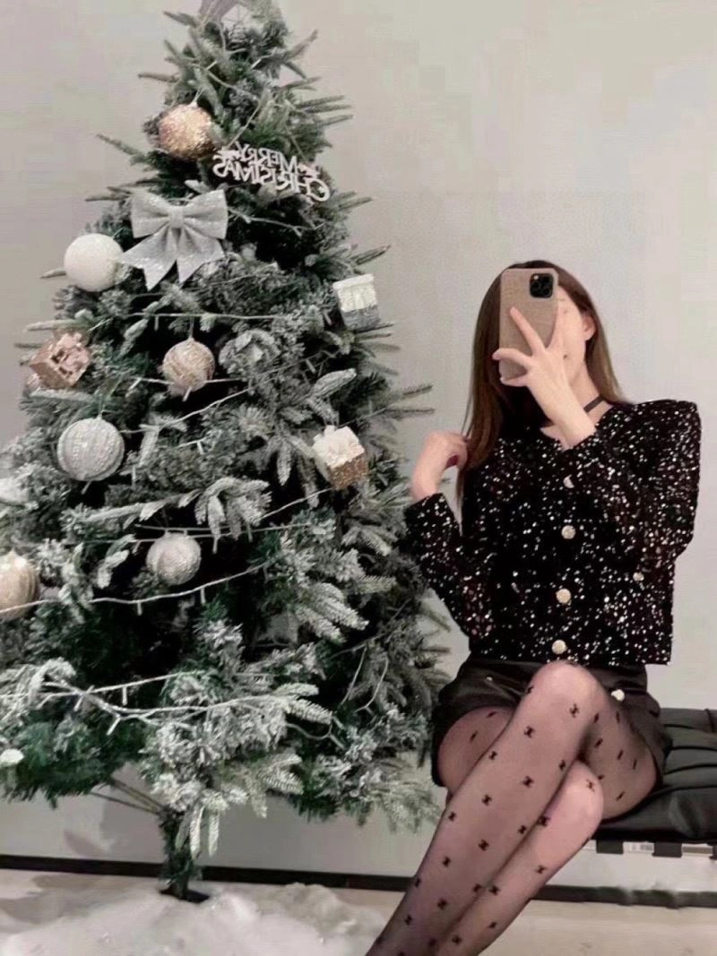 Discounted Chanel Socks