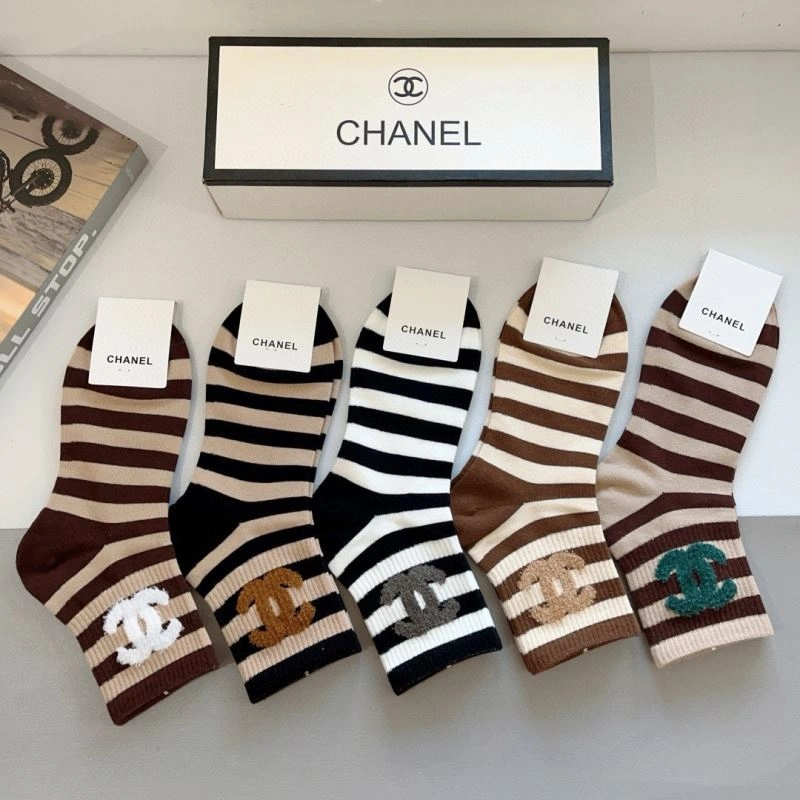 Top match Chanel Socks