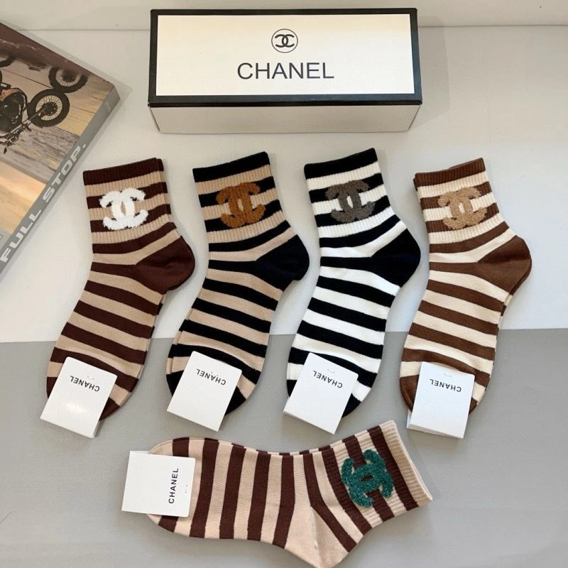 Top match Chanel Socks