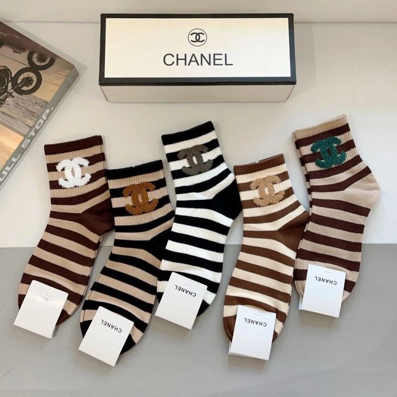 Top match Chanel Socks