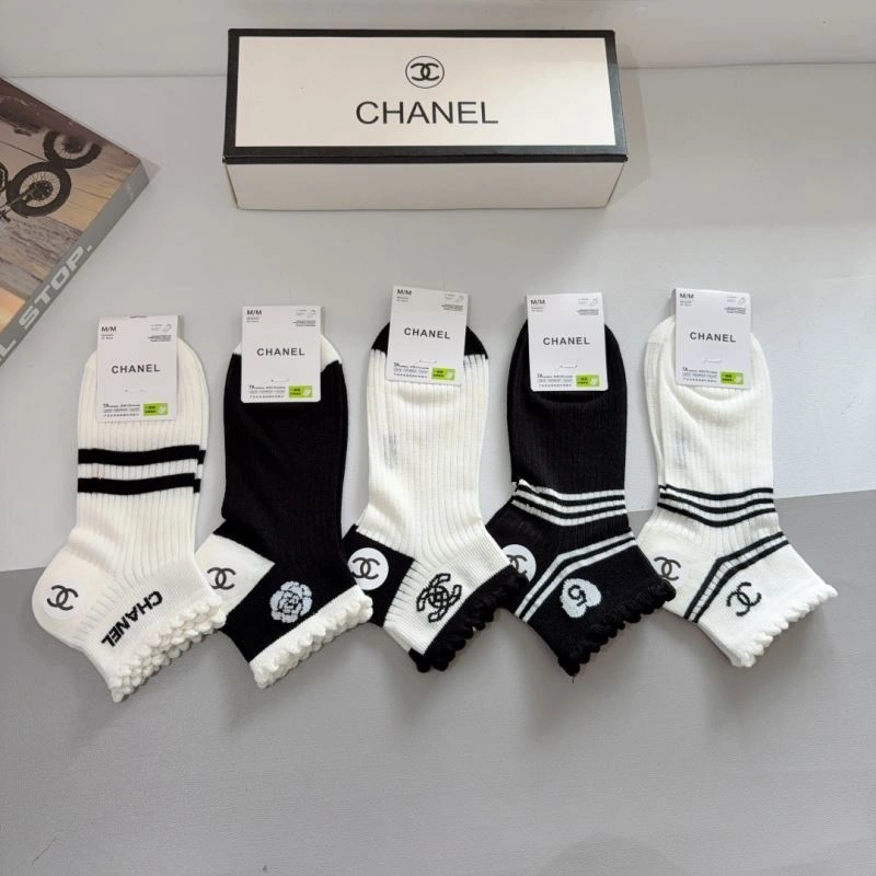 Mirror quality Chanel Socks