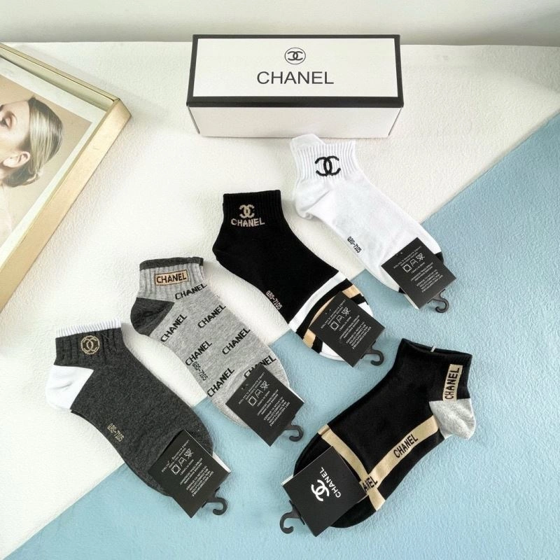 Top match Chanel Socks