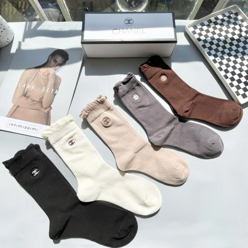 Accurate model Chanel Socks