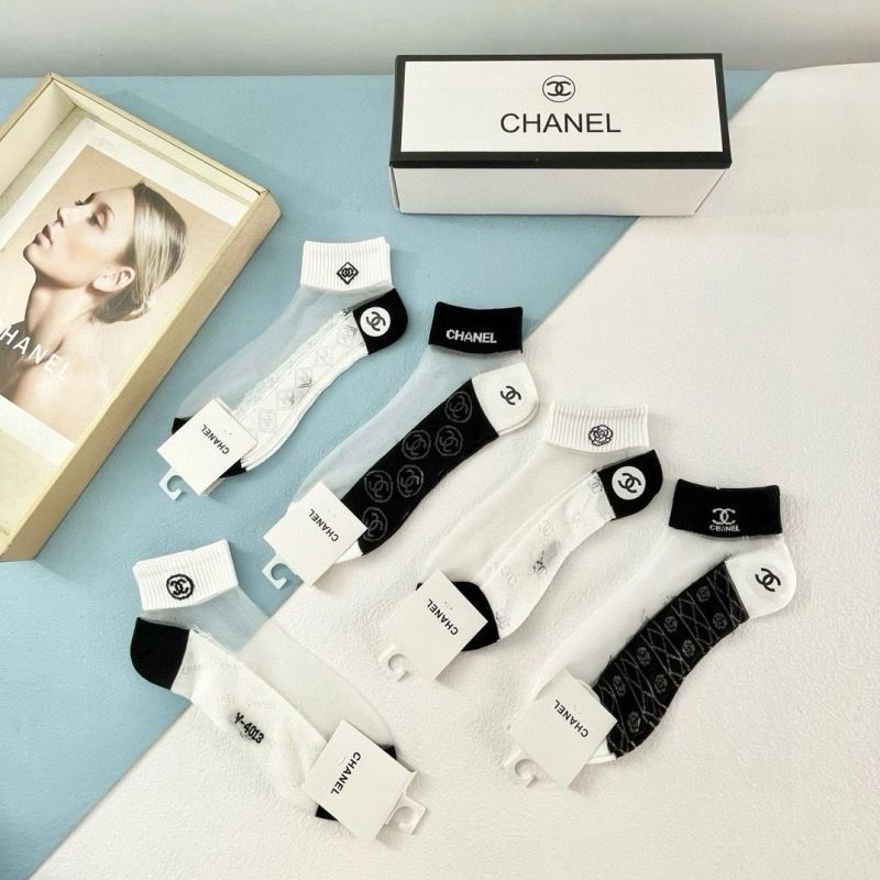Accurate model Chanel Socks