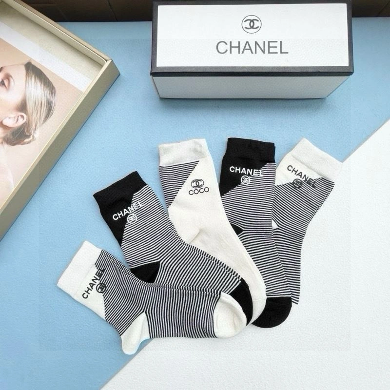 Top match Chanel Socks