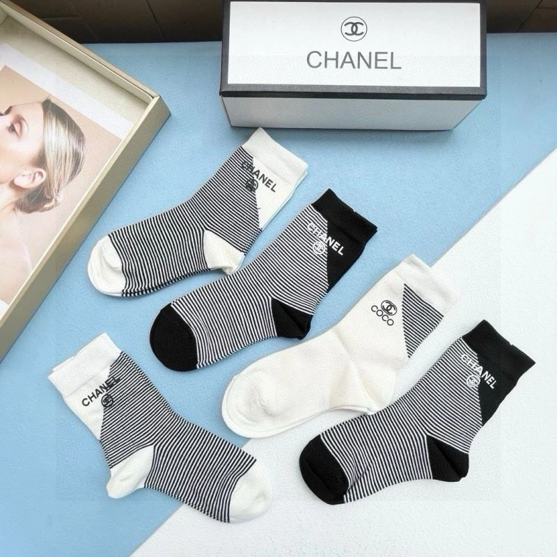 Top match Chanel Socks