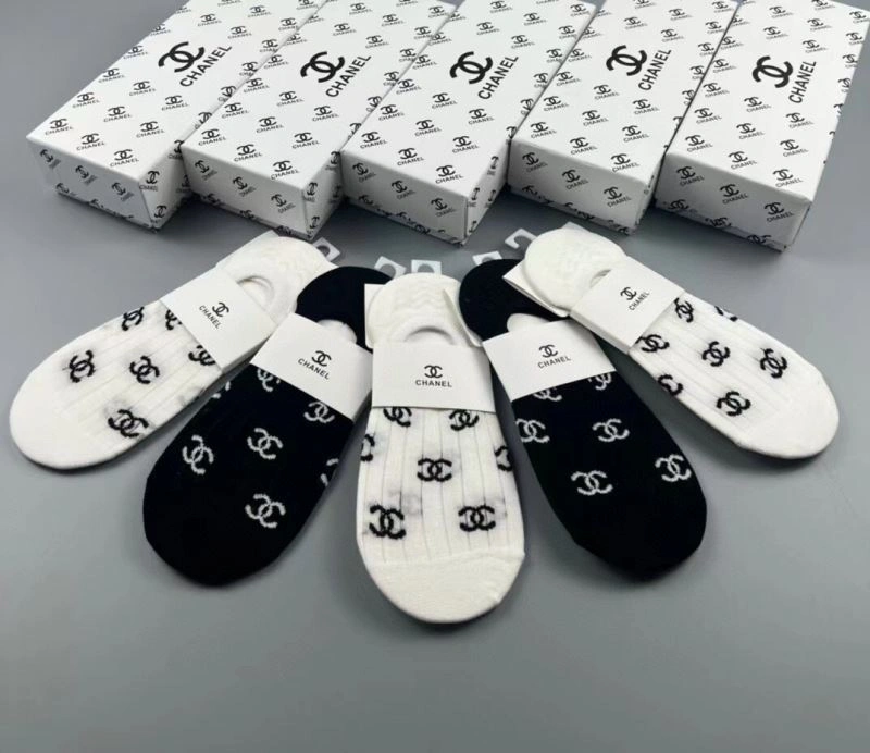 Top match Chanel Socks