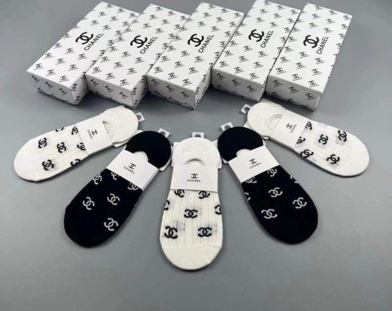 Top match Chanel Socks