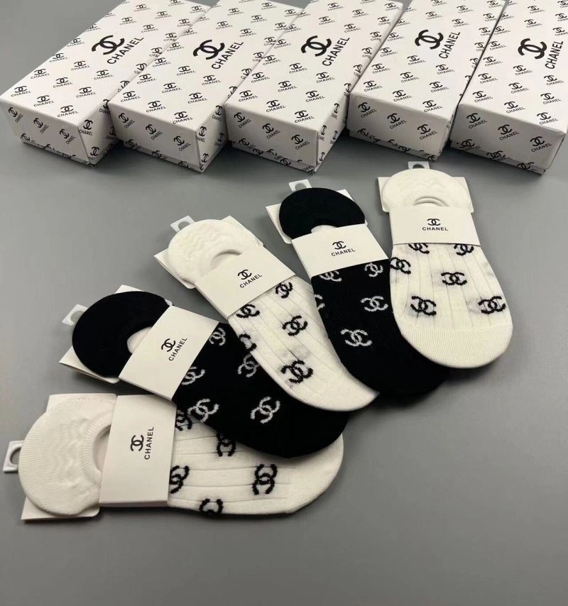 Top match Chanel Socks