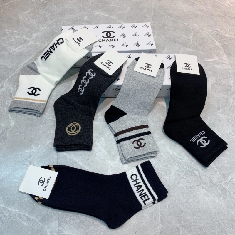 Top match Chanel Socks