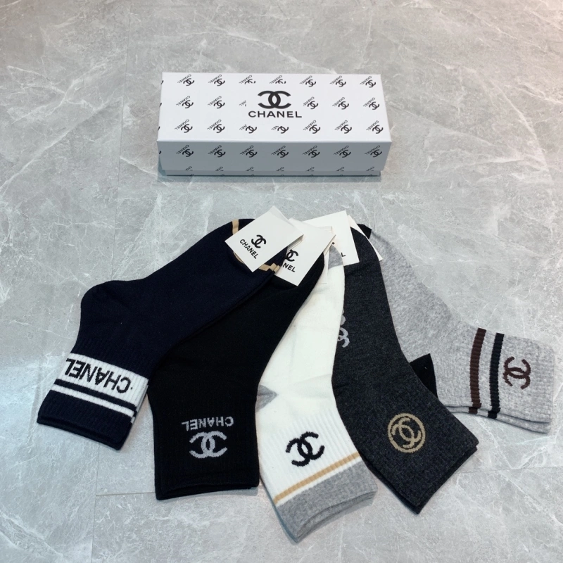 Top match Chanel Socks