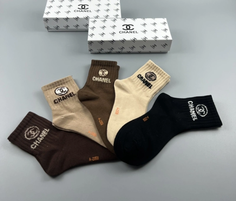 Accurate model Chanel Socks