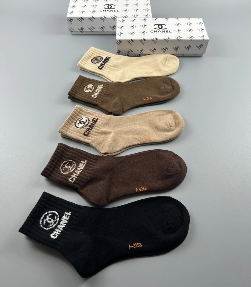 Accurate model Chanel Socks
