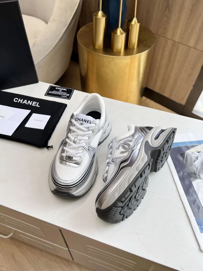 Top mirror Chanel Sport Shoes