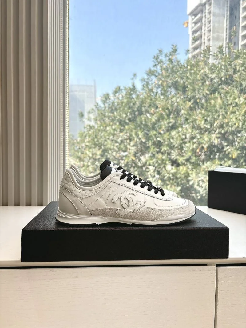 Top mirror Chanel Sport Shoes