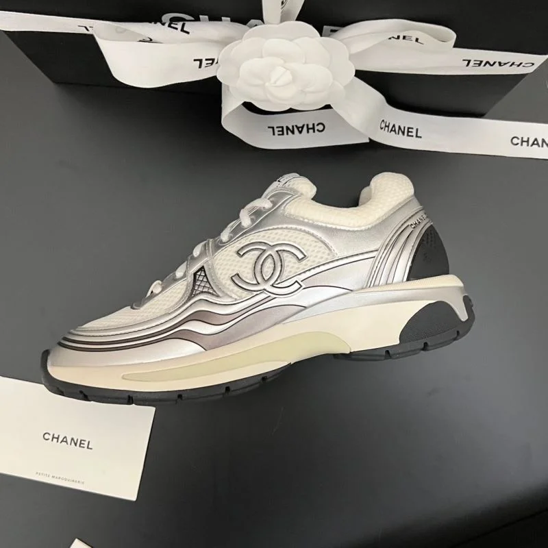 Top mirror Chanel Sport Shoes