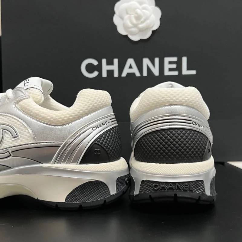 Top mirror Chanel Sport Shoes