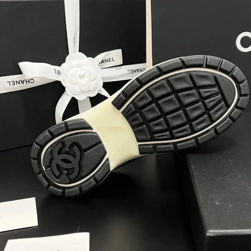 Top mirror Chanel Sport Shoes
