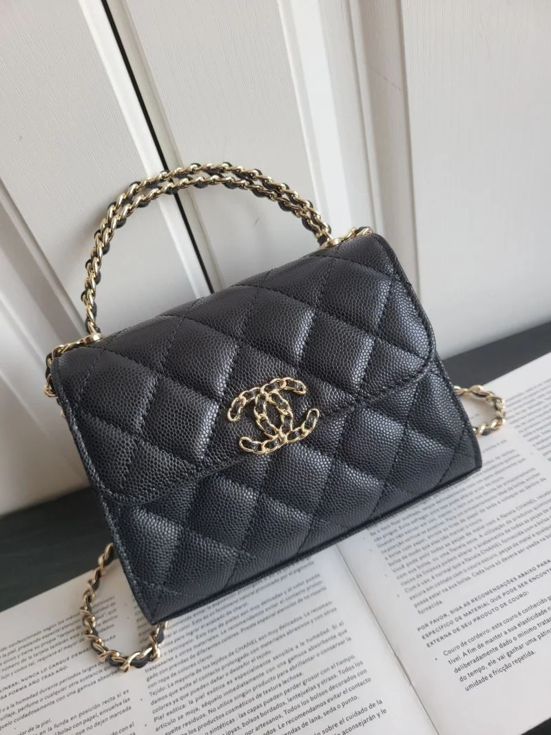 Top mirror Chanel Stachel Bags