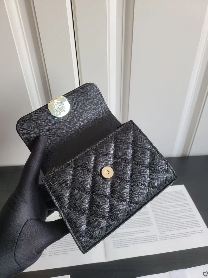 Top mirror Chanel Stachel Bags