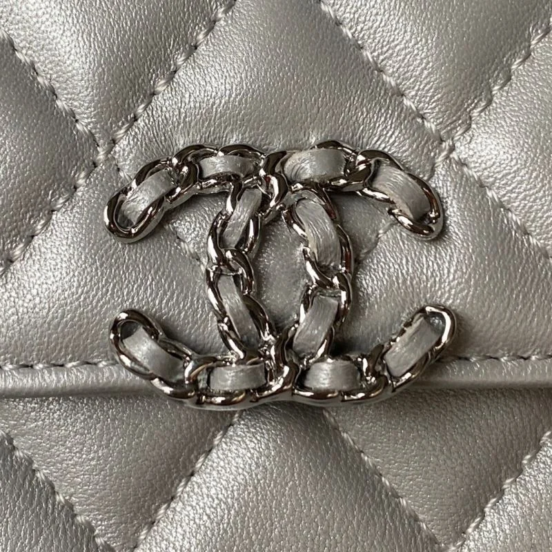 Top match Chanel Stachel Bags
