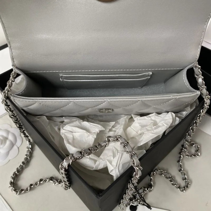 Top match Chanel Stachel Bags