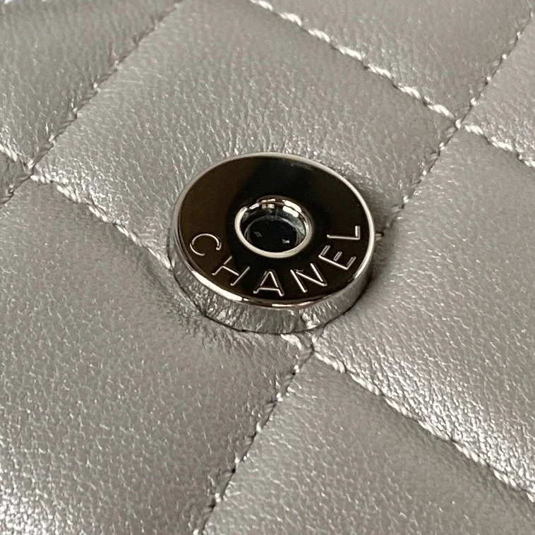 Top match Chanel Stachel Bags