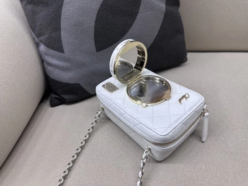 Top mirror Chanel Stachel Bags