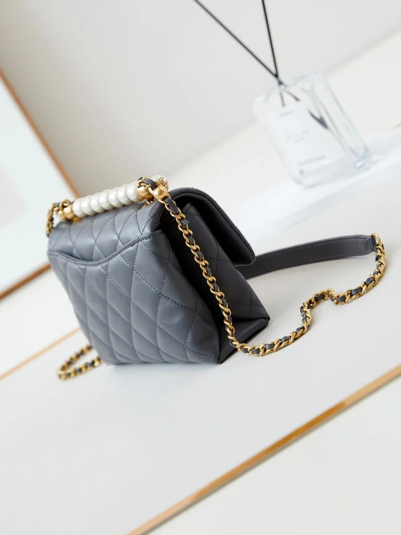 Top match Chanel Stachel Bags