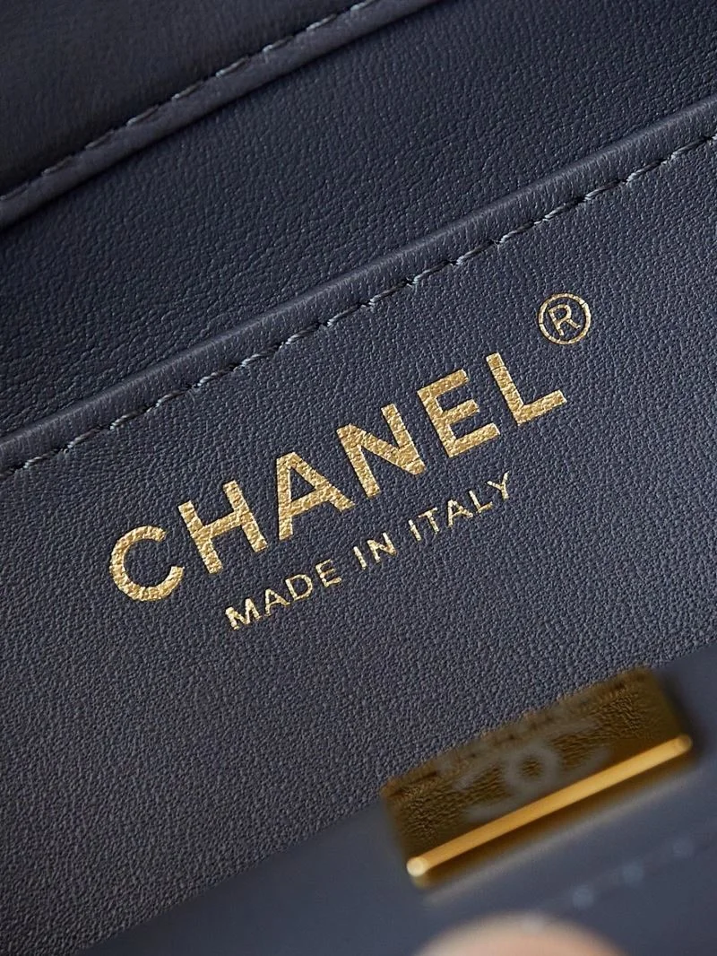 Top match Chanel Stachel Bags