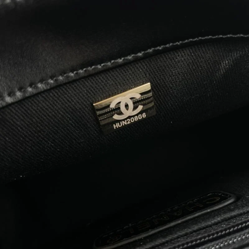 Top match Chanel Stachel Bags