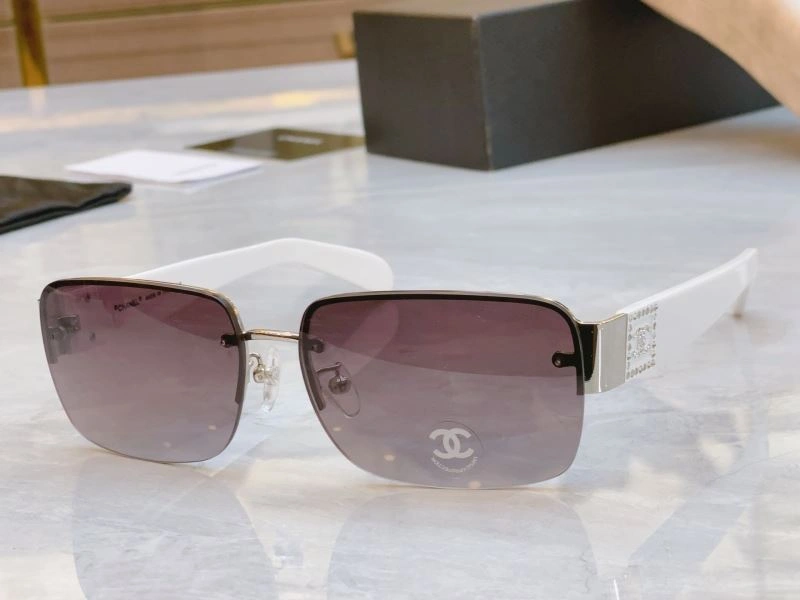 Top match Chanel Sunglasses