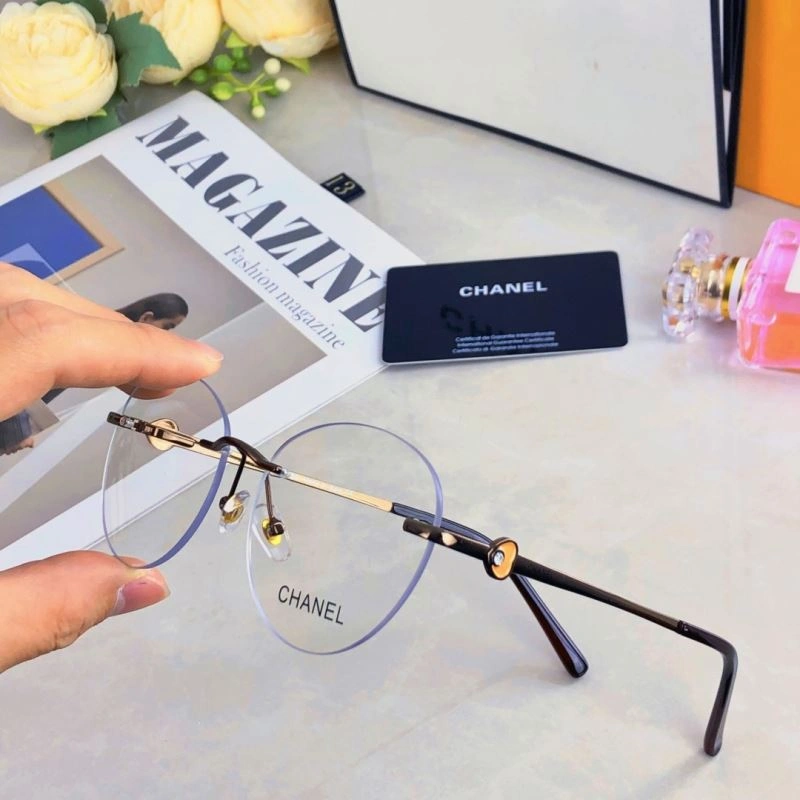 Top match Chanel Sunglasses