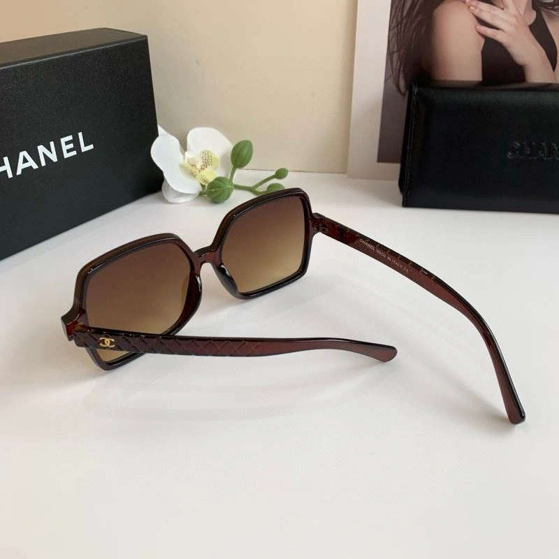 Accurate model Chanel Sunglasses