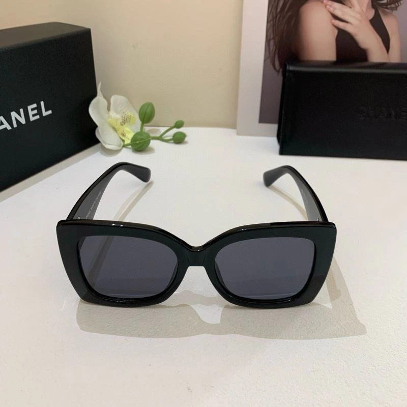 Exact replica Chanel Sunglasses