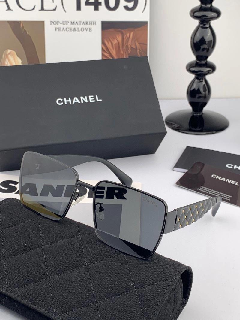 Top match Chanel Sunglasses