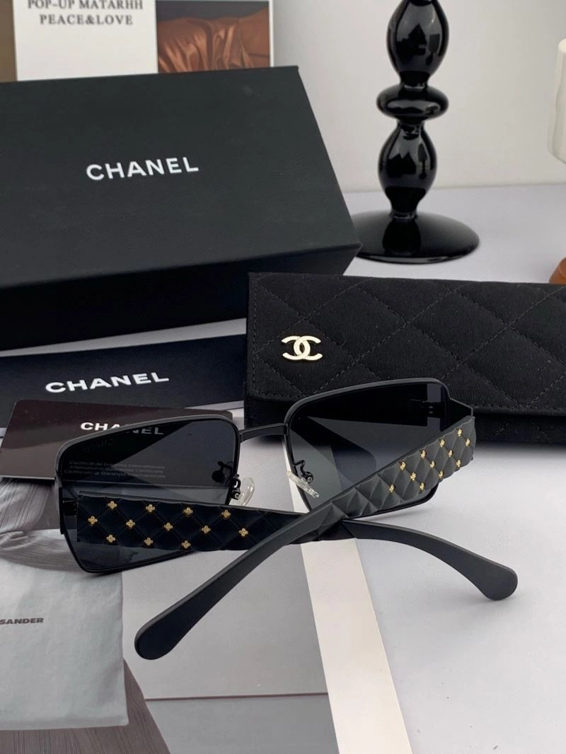 Top match Chanel Sunglasses
