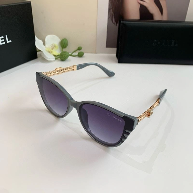 Exact replica Chanel Sunglasses