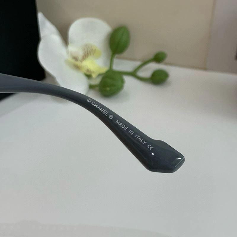 Exact replica Chanel Sunglasses